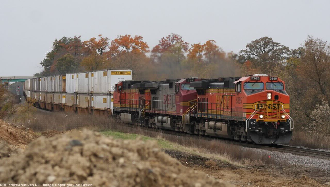 BNSF 5365
